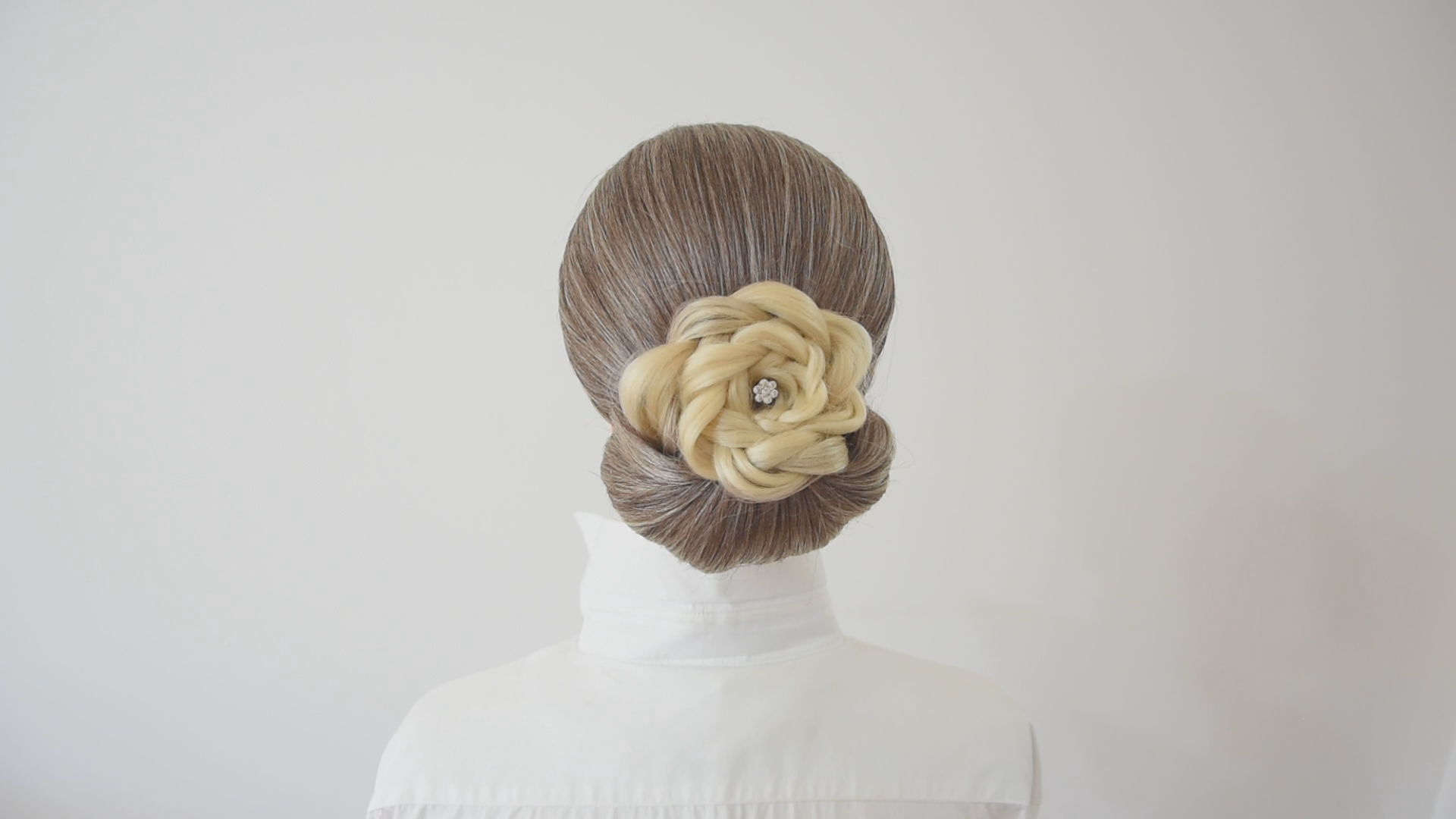 Rose Updo: Acconciatura Romantica per capelli lunghi | ArgenteaLo
